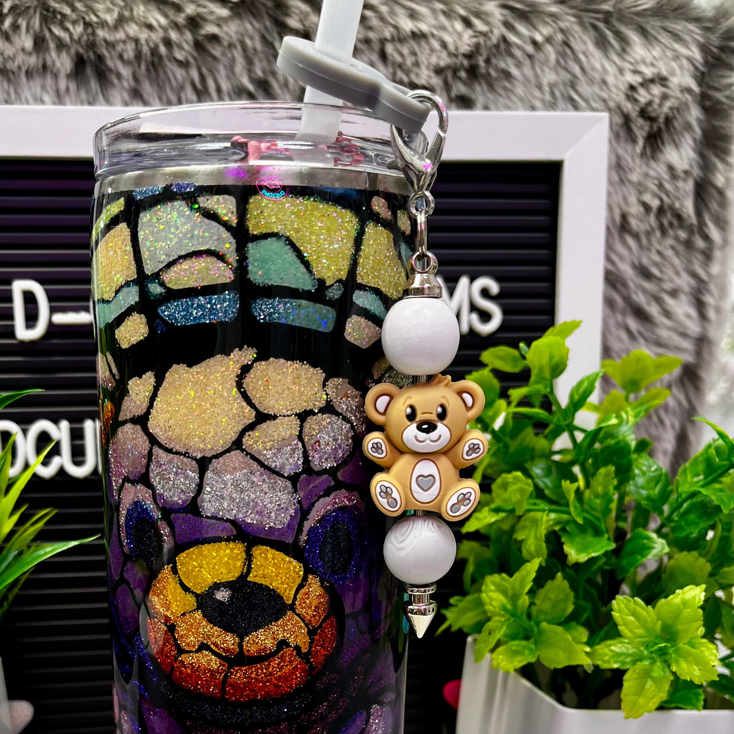 Straw Charms – D-Cup-Customs